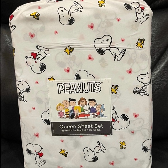 Peanuts | Holiday | Valentines Peanuts Snoopy Queen Sheet Set Snoopy ...